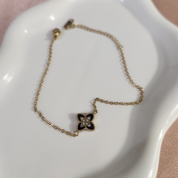 Jewelry | New Stainless Steel Clover Bracelet | Poshmark